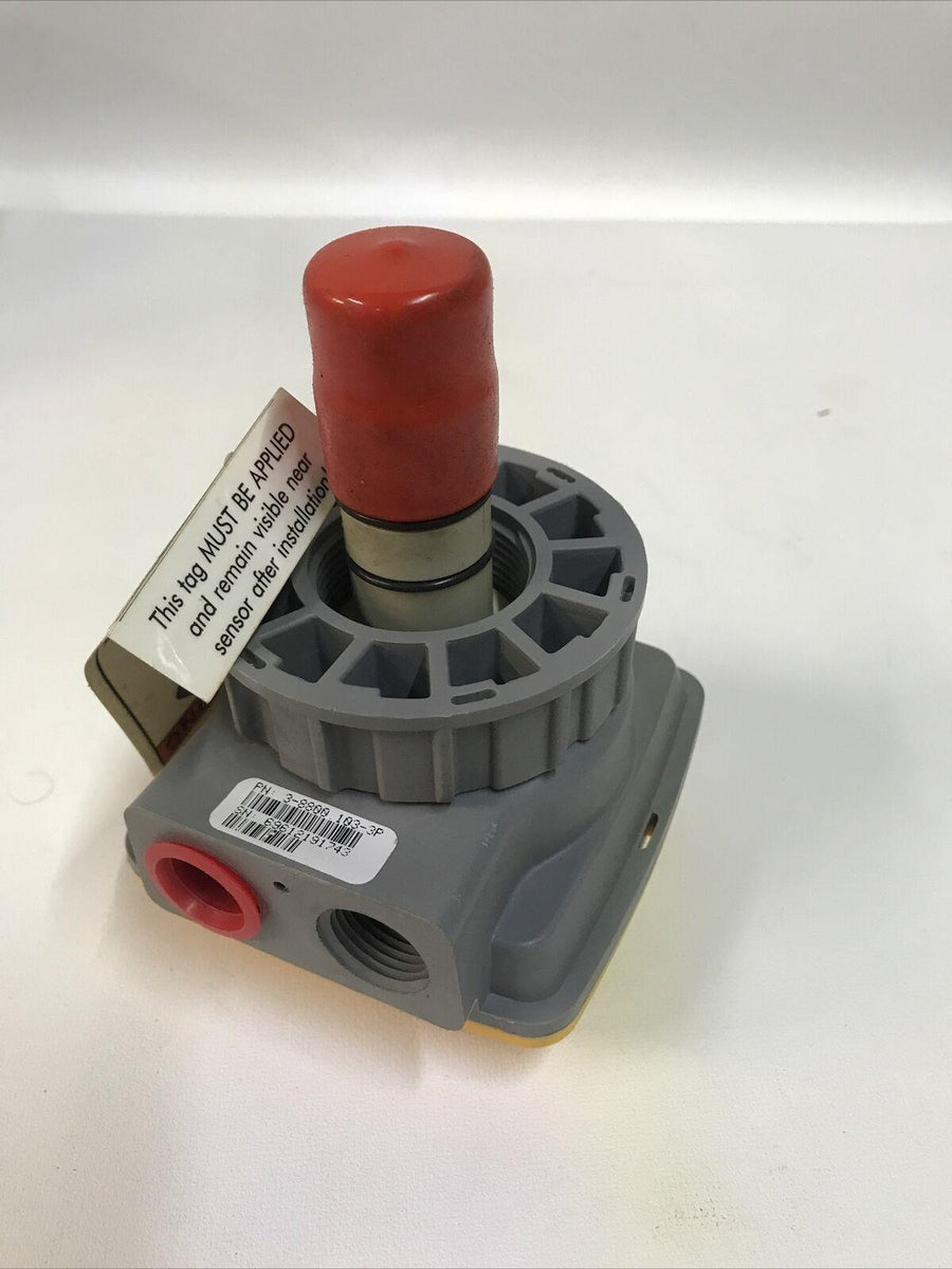 SIGNET 3-8800 CONDUCTIVITY TRANSMITTER – Raintree Industrial Surplus